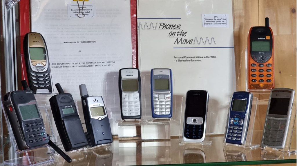 GSM Collection 3 | GSM History: History of GSM, Mobile Networks ... GSM Collection 3 | GSM History: History of GSM, Mobile Networks ...